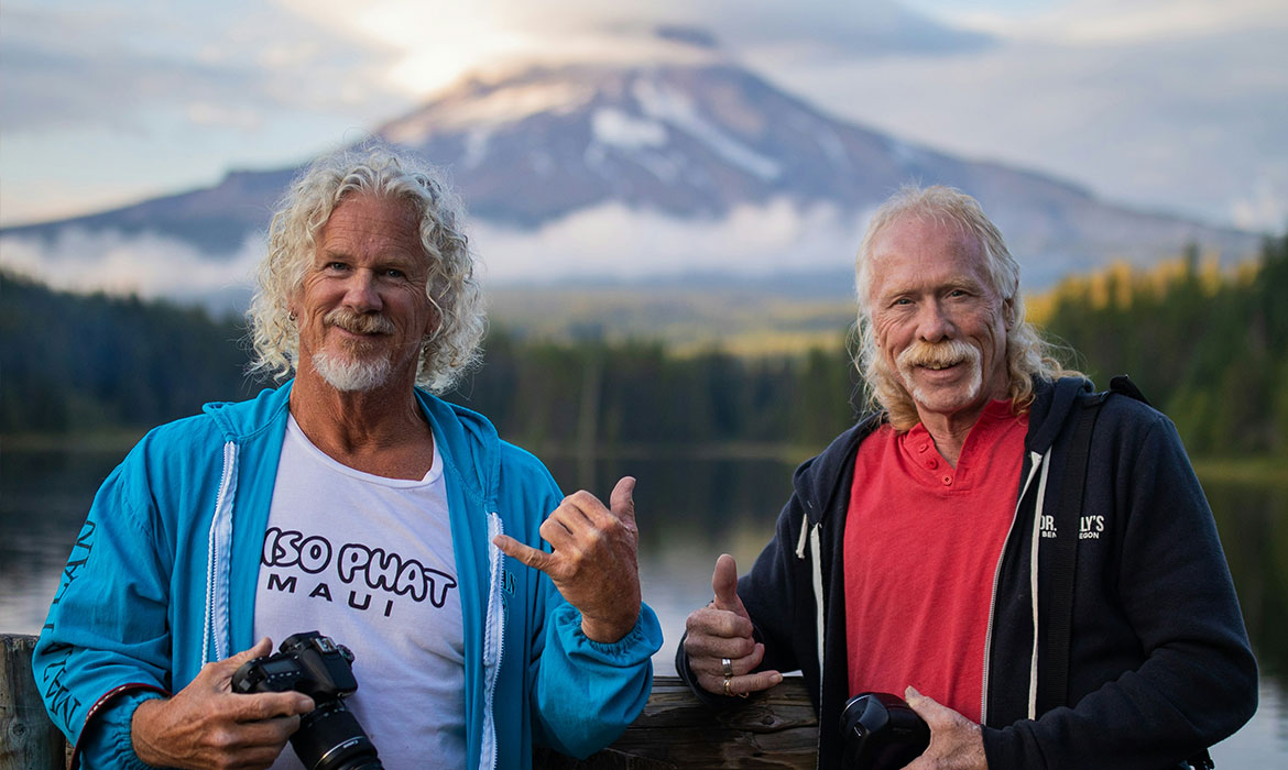 Helping others: A path to social connectedness, health, and well-being ...